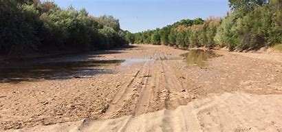 Sailing Putin’s yacht up the Rio Grande to El Paso…
